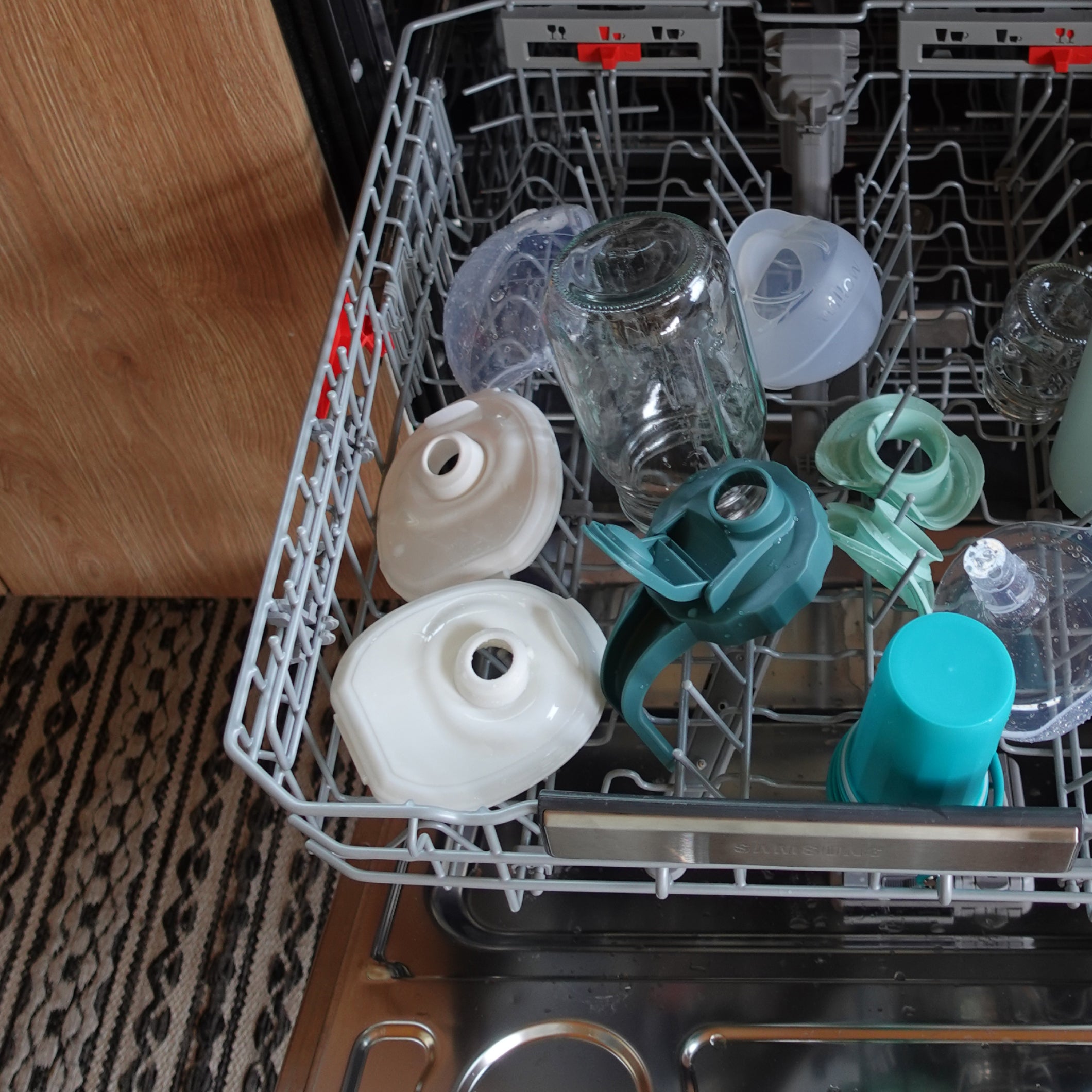 Glass Breast Milk Pitcher (32 oz) – Willow Pump