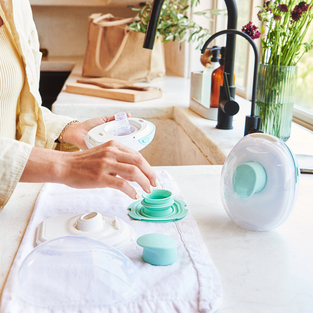 Willow Go™ Wearable Breast Pump - Highest Capacity Pump | Willow ...